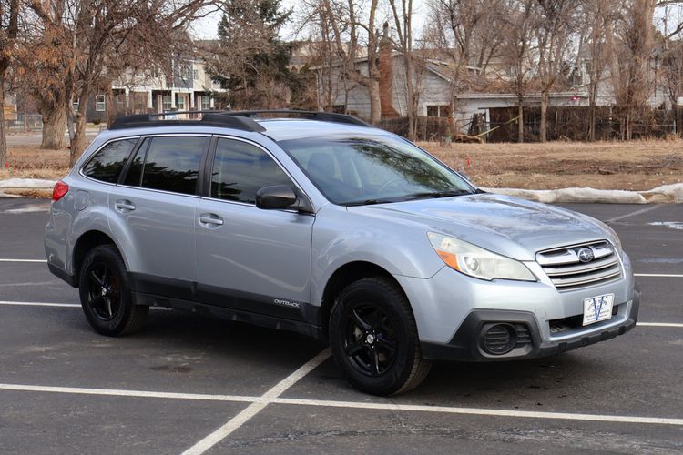 2013 Subaru Outback 2.5i | Victory Motors of Colorado