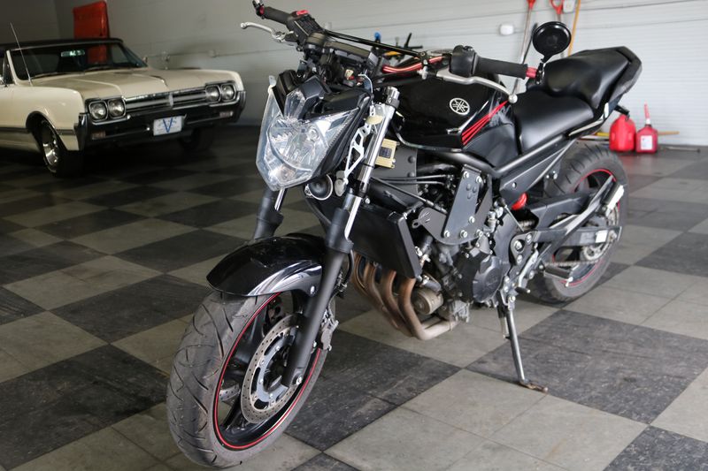 2012 YAMAHA FZ6R Photos