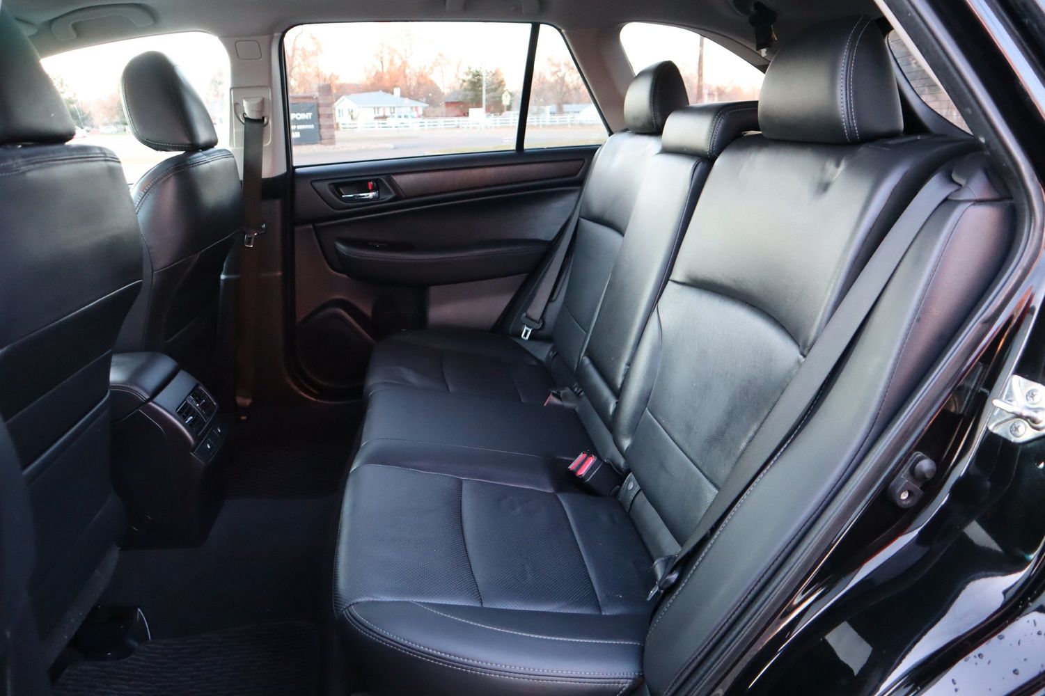2015 Subaru Outback 3.6R Limited | Victory Motors of Colorado