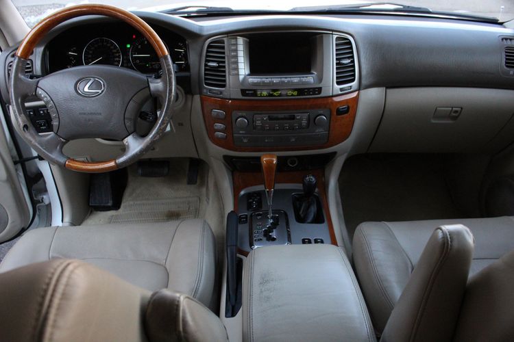 2003 Lexus LX 470 | Victory Motors of Colorado