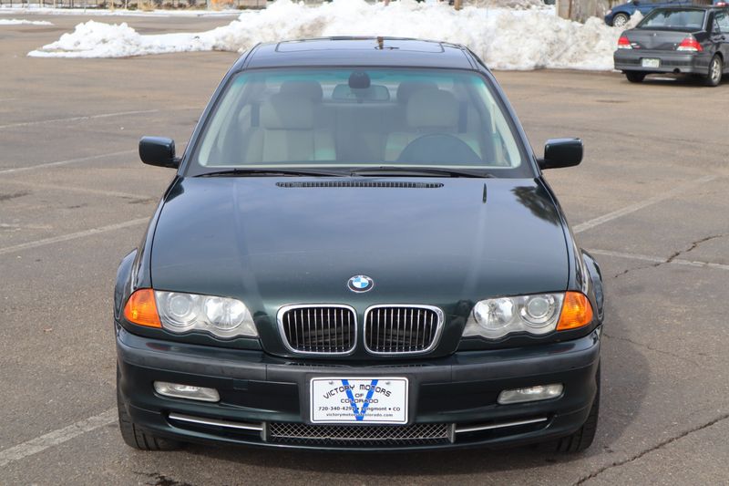 2001 BMW 330 Photos