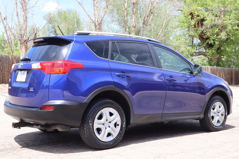 2014-toyota-rav4-photos