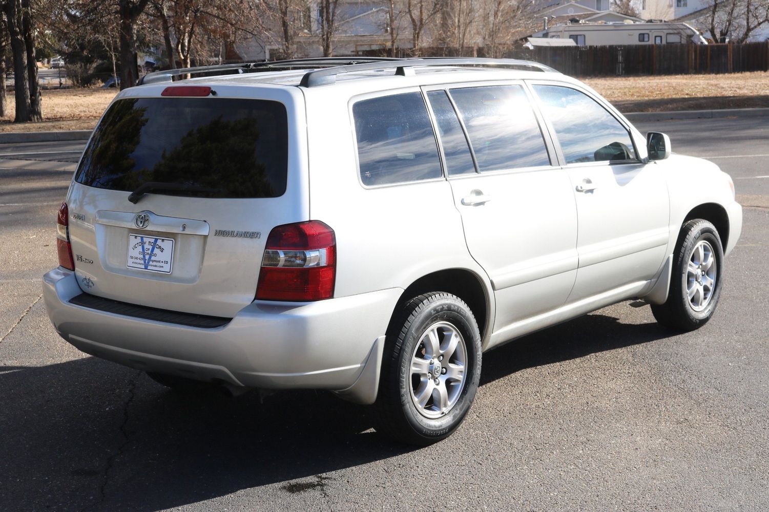 2005 Toyota Highlander AWD | Victory Motors of Colorado