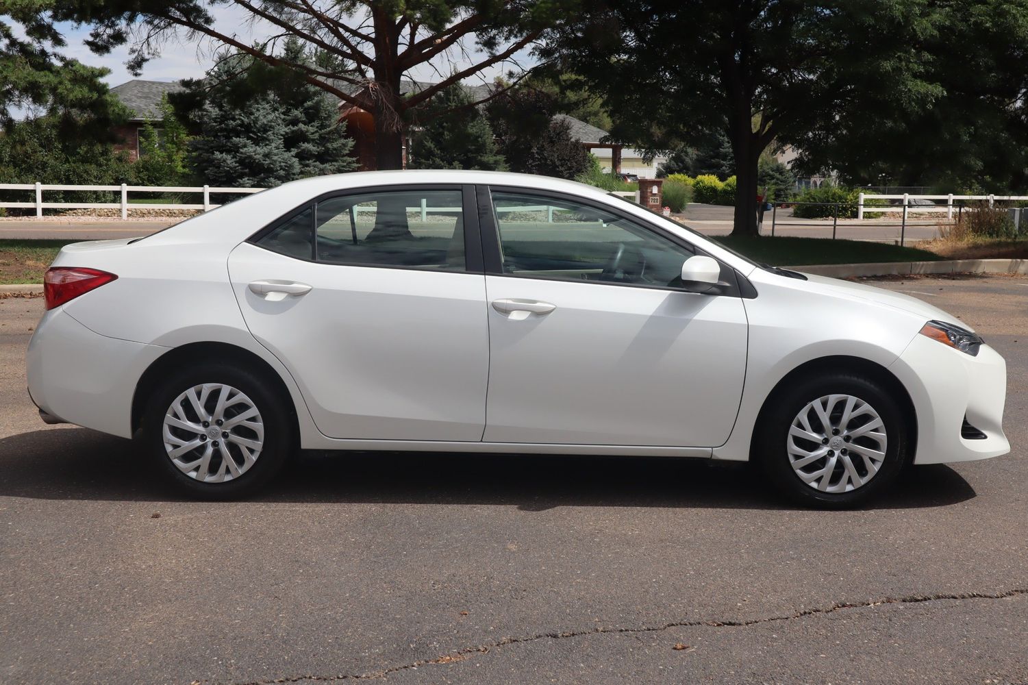 2017 Toyota Corolla LE | Victory Motors of Colorado
