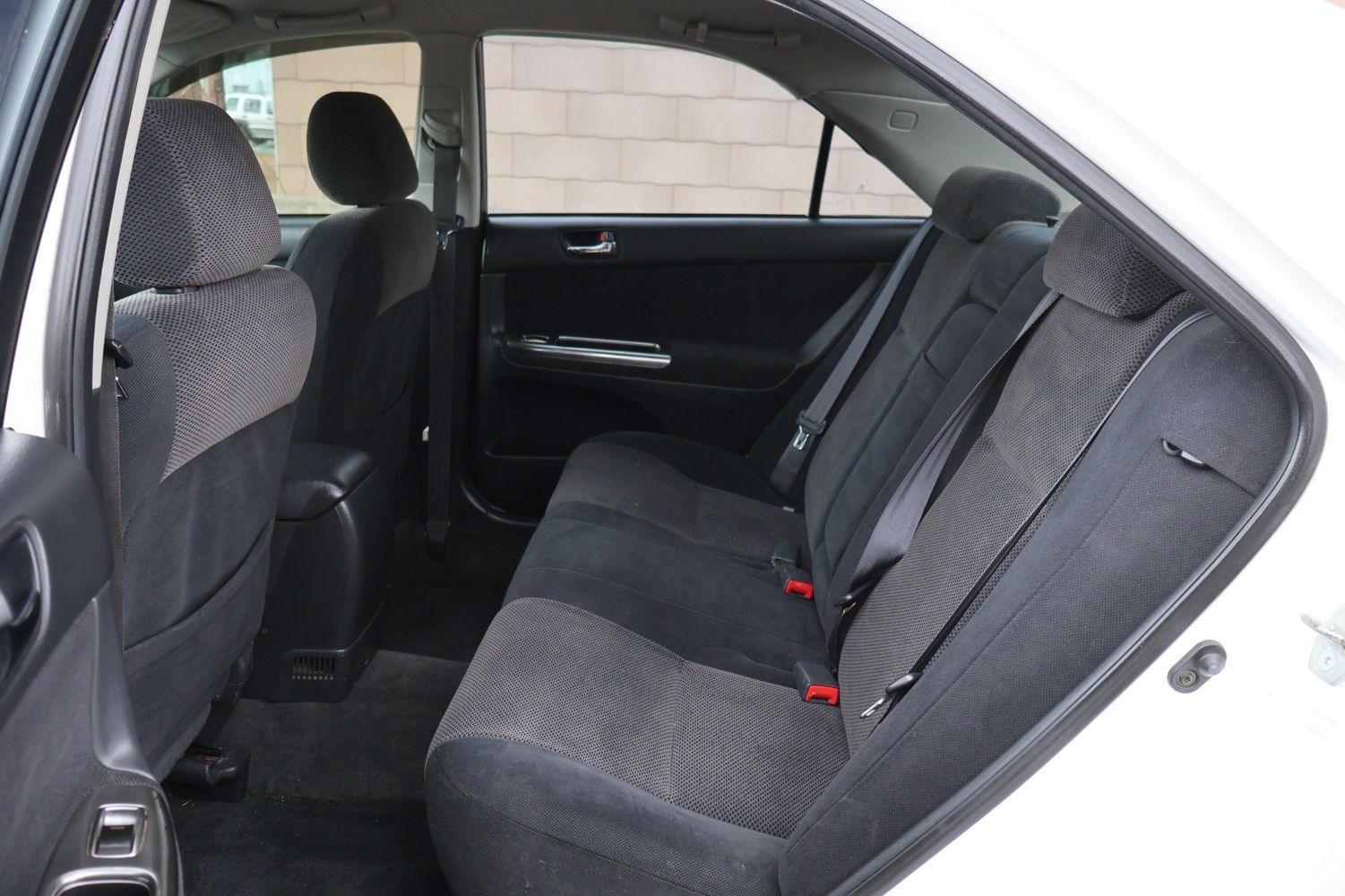 2002 Toyota Camry SE | Victory Motors of Colorado