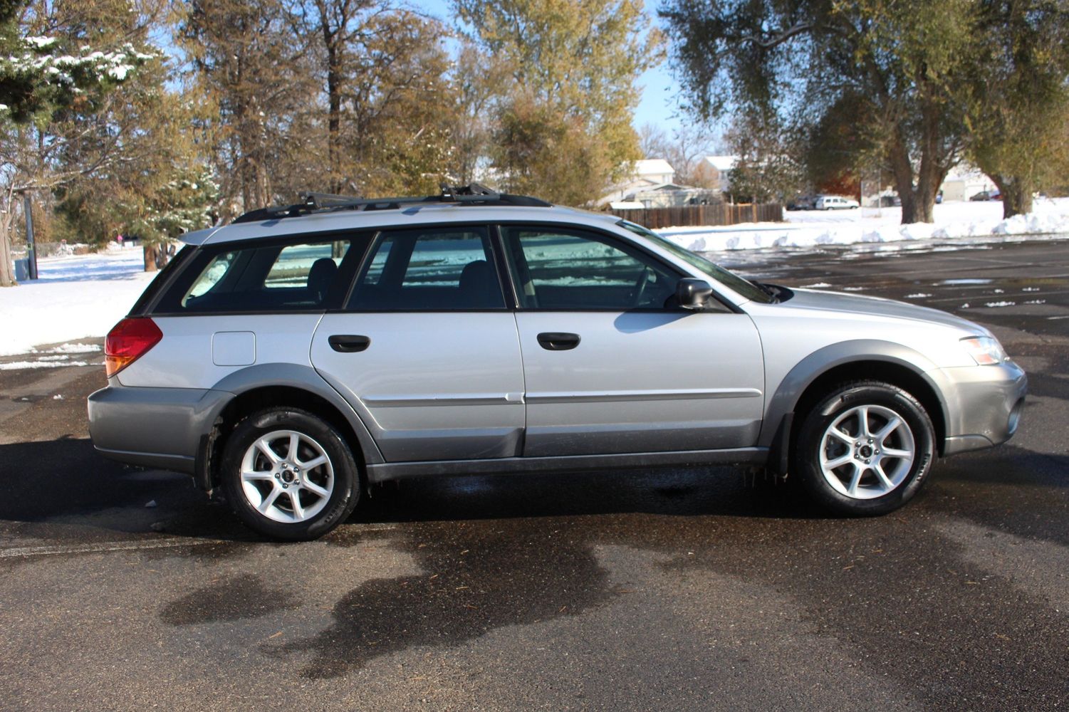 2007 Subaru Outback 2.5i Basic | Victory Motors of Colorado