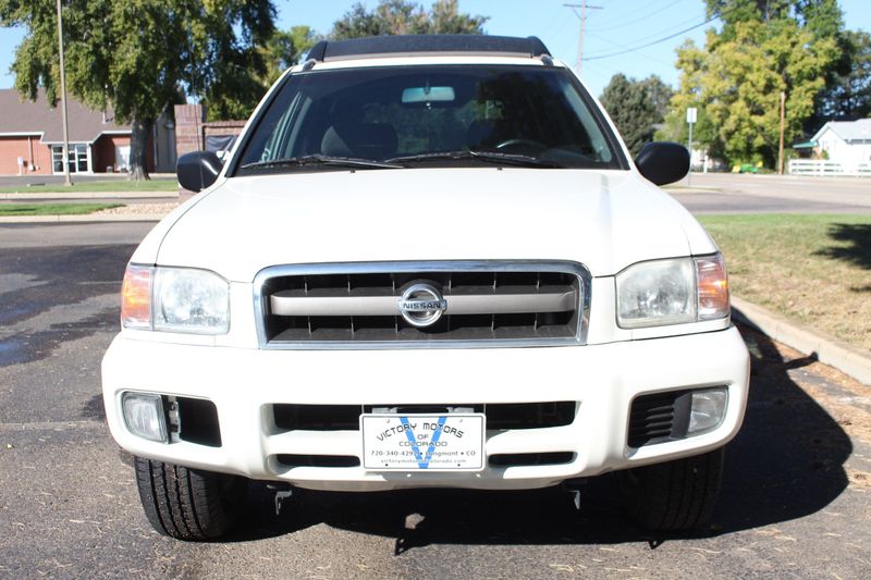 2004 Nissan Pathfinder Photos