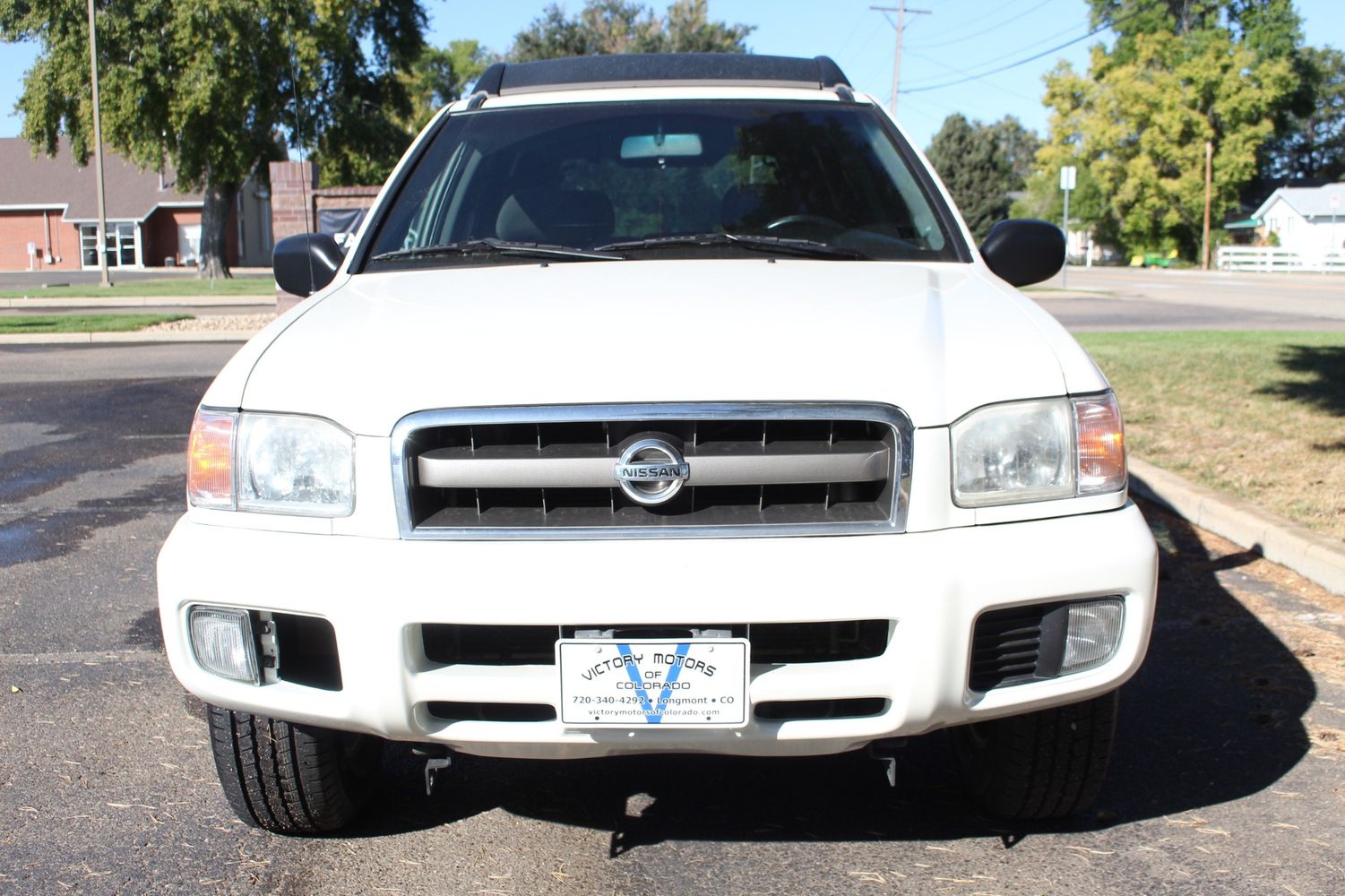 2004 Nissan Pathfinder LE Platinum | Victory Motors of Colorado