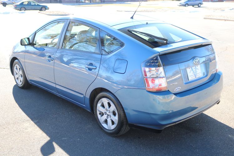 2004 Toyota Prius | Victory Motors of Colorado