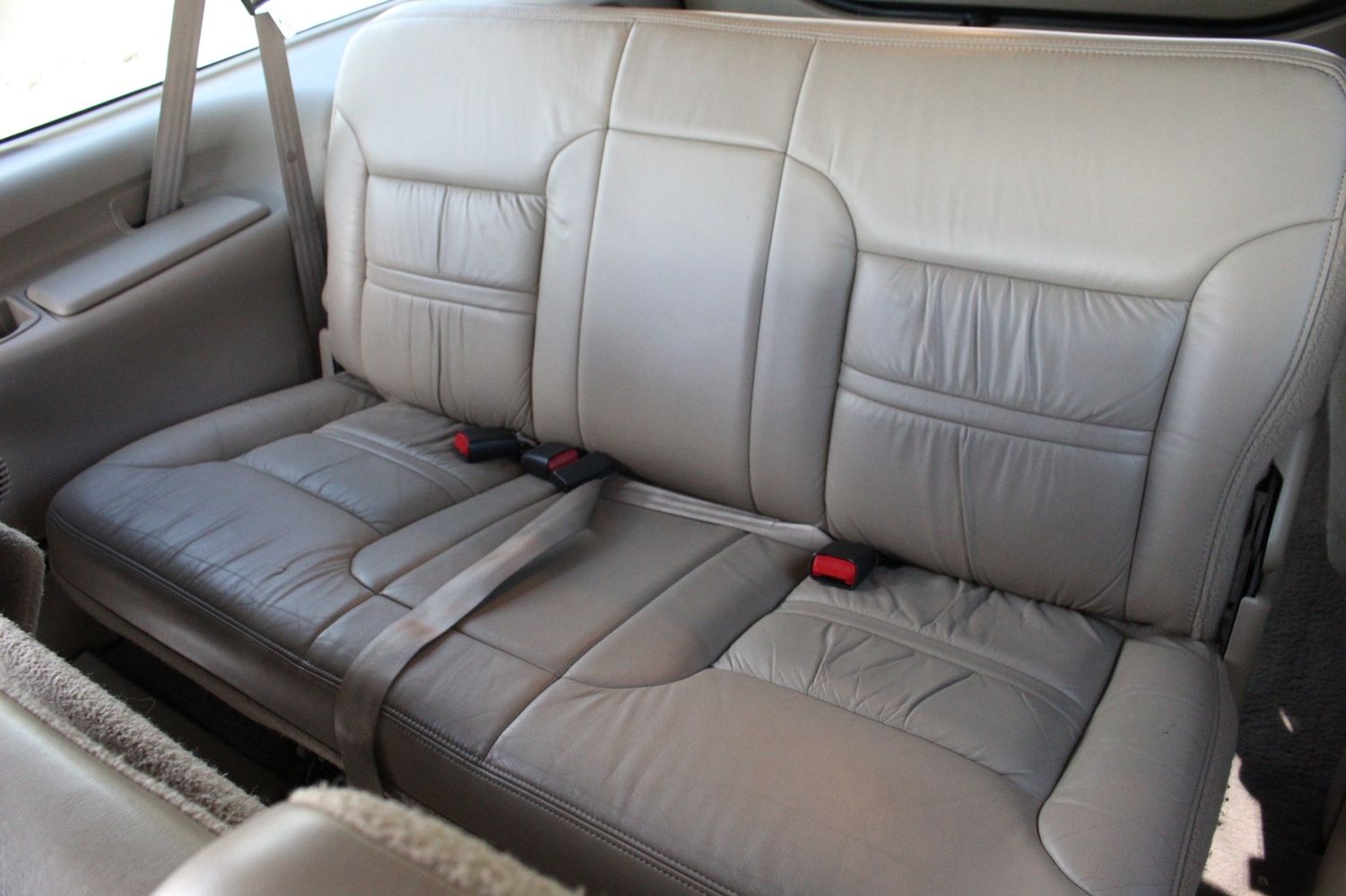 2000 Ford Excursion Limited | Victory Motors of Colorado