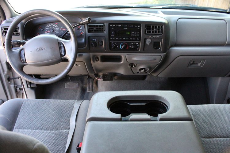 2002 Ford Excursion XLT | Victory Motors of Colorado