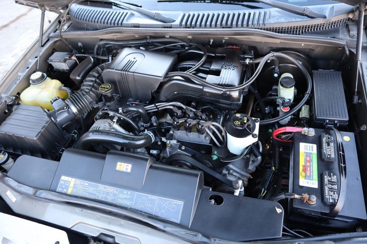 2002 Ford Explorer Limited | Victory Motors of Colorado