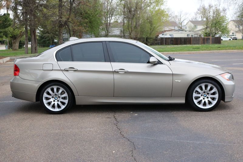 2008 BMW 335i Photos