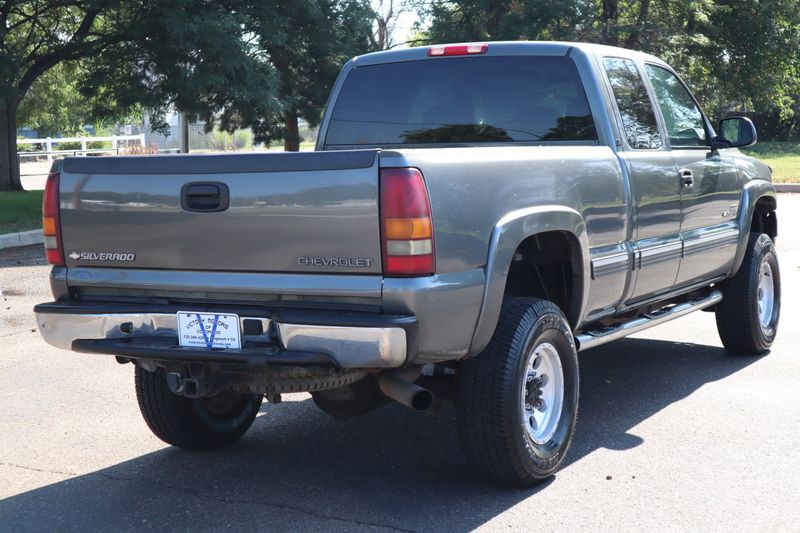 2002 Chevrolet Silverado 2500HD Photos