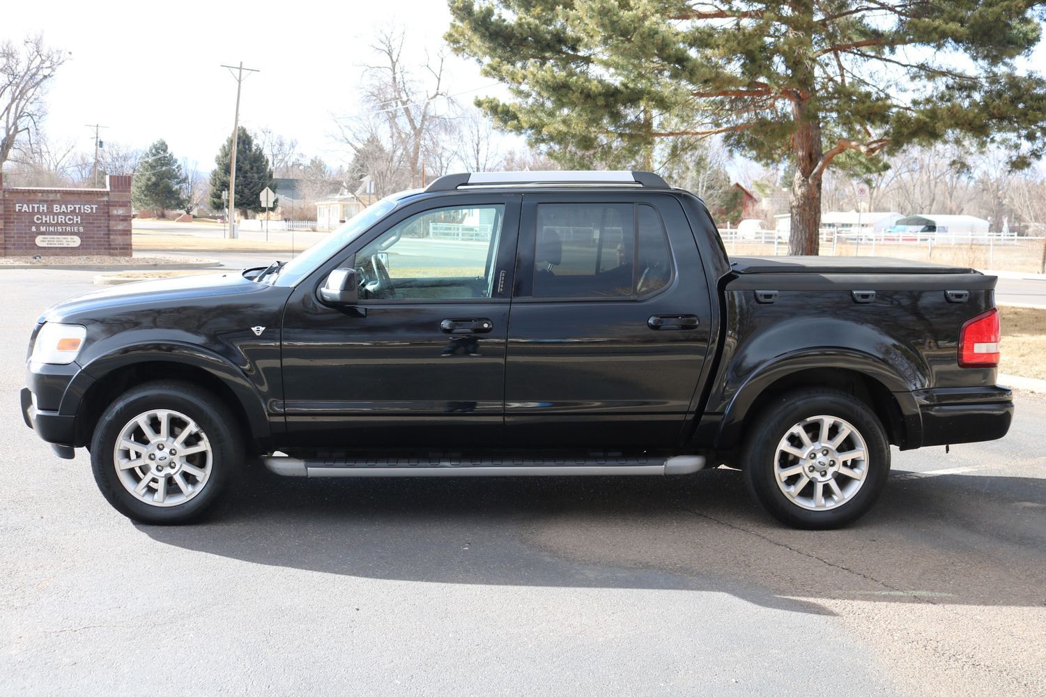 2007 Ford Explorer Sport Trac Limited | Victory Motors of Colorado