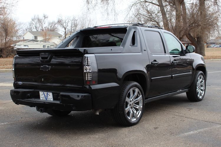 2007 Chevrolet Avalanche LTZ 1500 | Victory Motors of Colorado