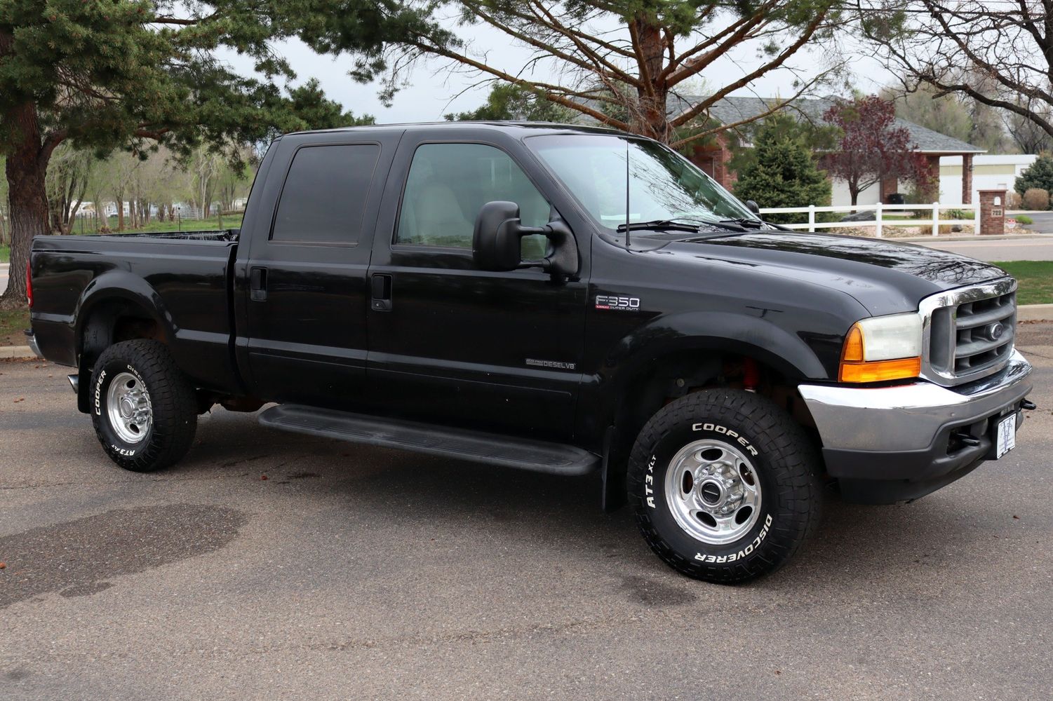2001 Ford F-350 Super Duty Lariat | Victory Motors of Colorado