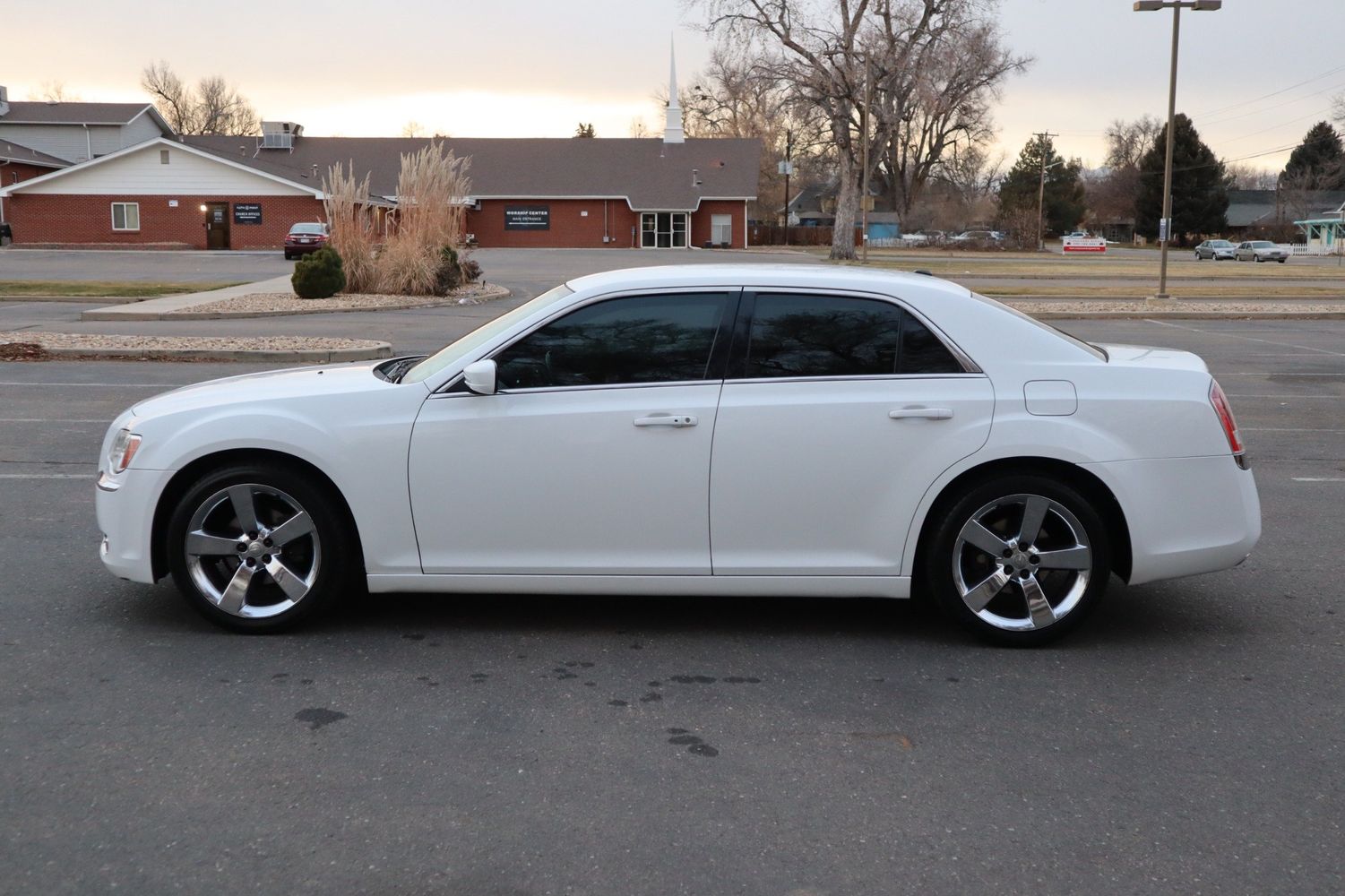 2013 Chrysler 300 Base | Victory Motors of Colorado
