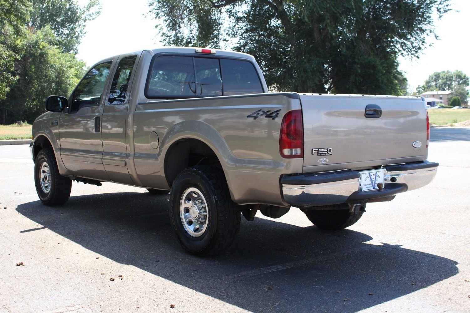 2002 Ford F-250 Super Duty XLT | Victory Motors of Colorado