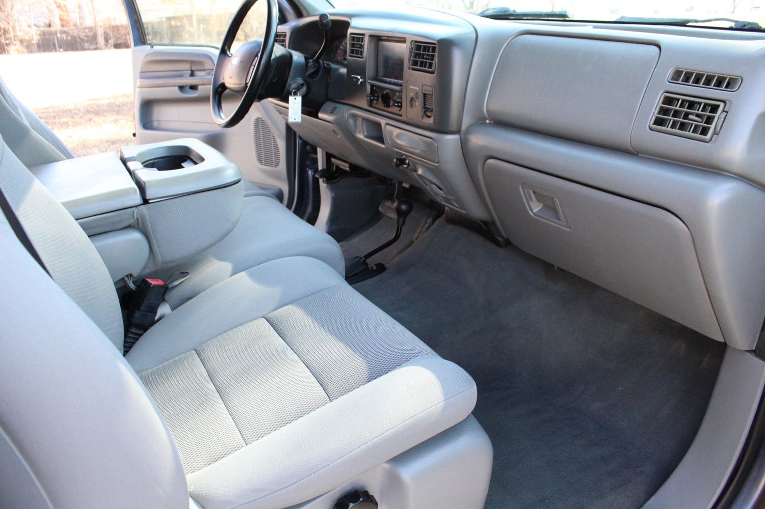 2004 Ford F-250 Super Duty XLT | Victory Motors of Colorado