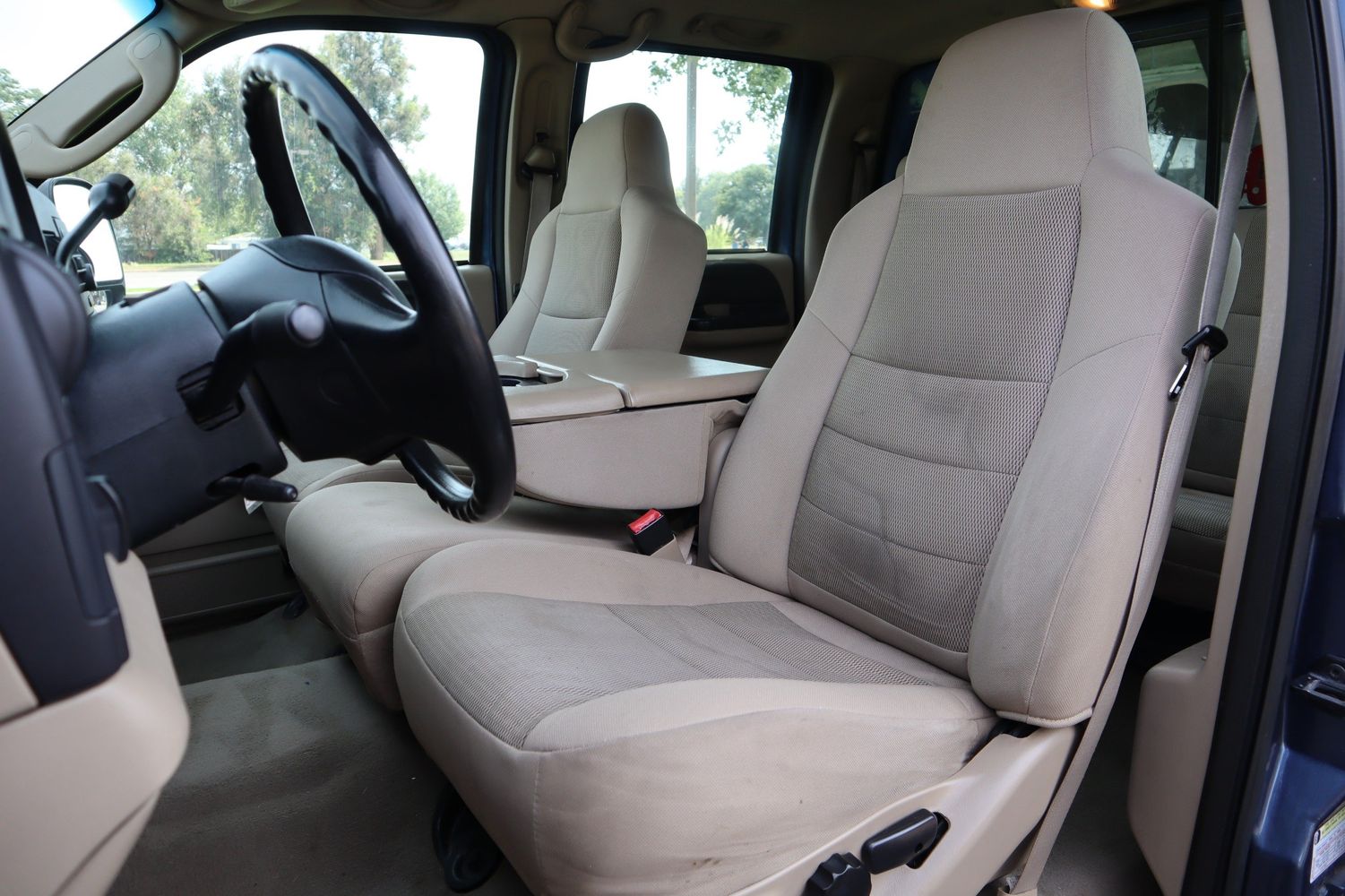 2005 Ford F-350 Super Duty XLT | Victory Motors of Colorado