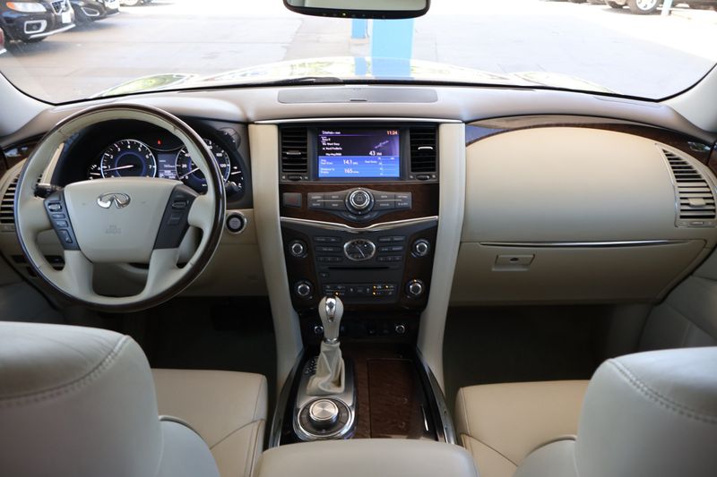 2013 INFINITI QX56 Photos