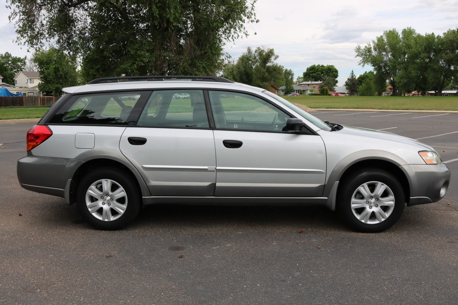 2005 Subaru Outback 2.5i | Victory Motors of Colorado