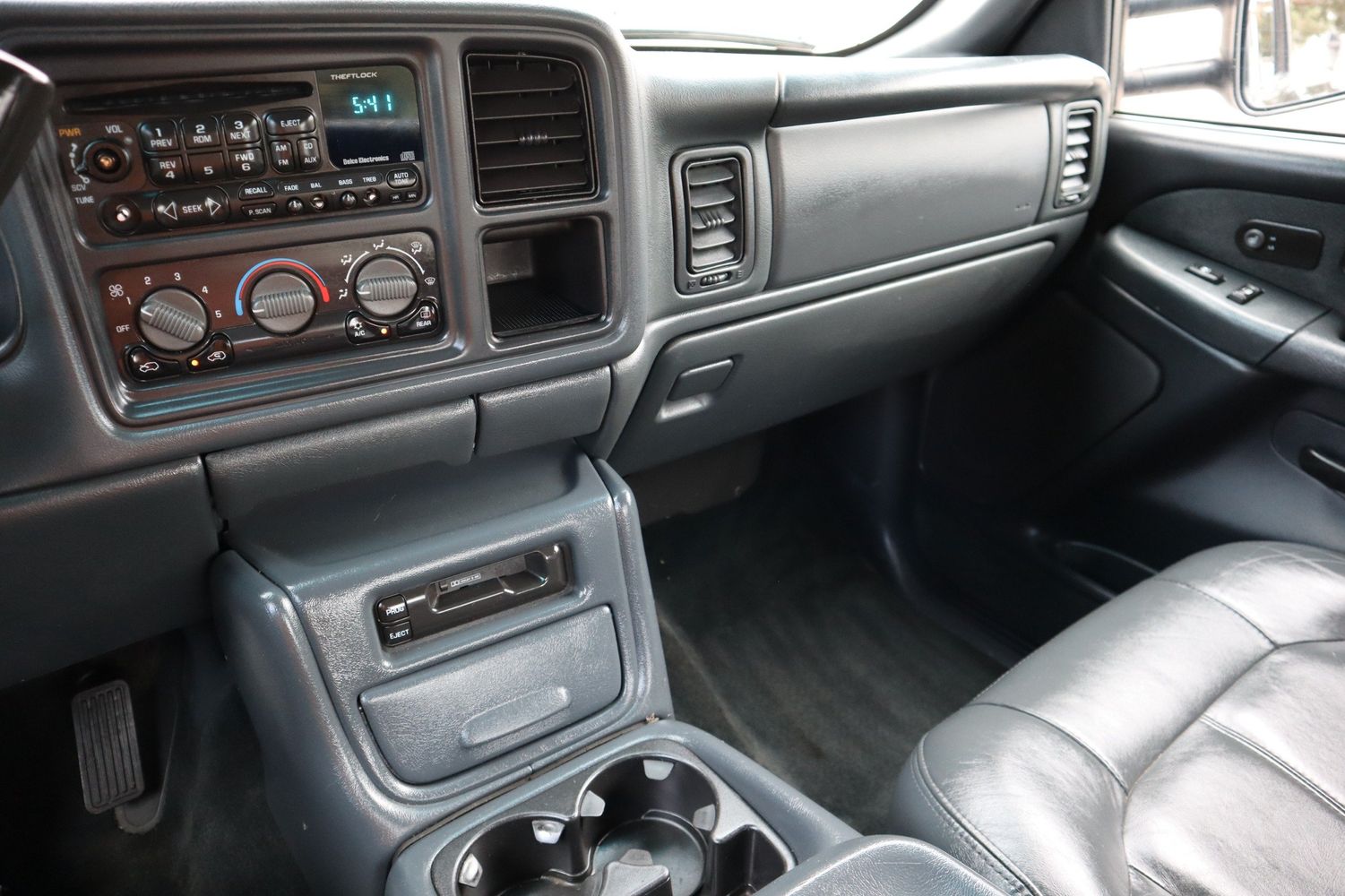2001 GMC Sierra 3500 SLT | Victory Motors of Colorado