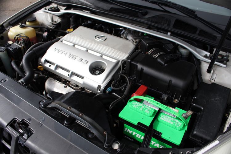 2004 Lexus ES 330 | Victory Motors of Colorado