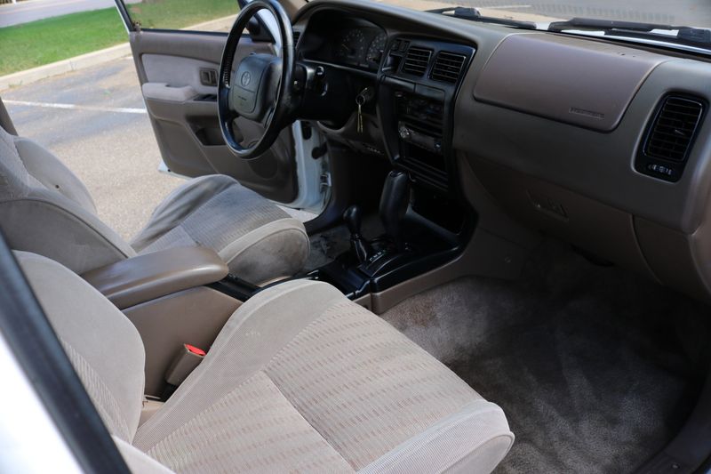 1997 Toyota 4Runner Photos