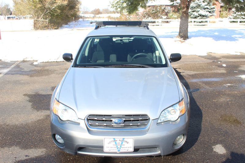 2007 Subaru Outback Photos