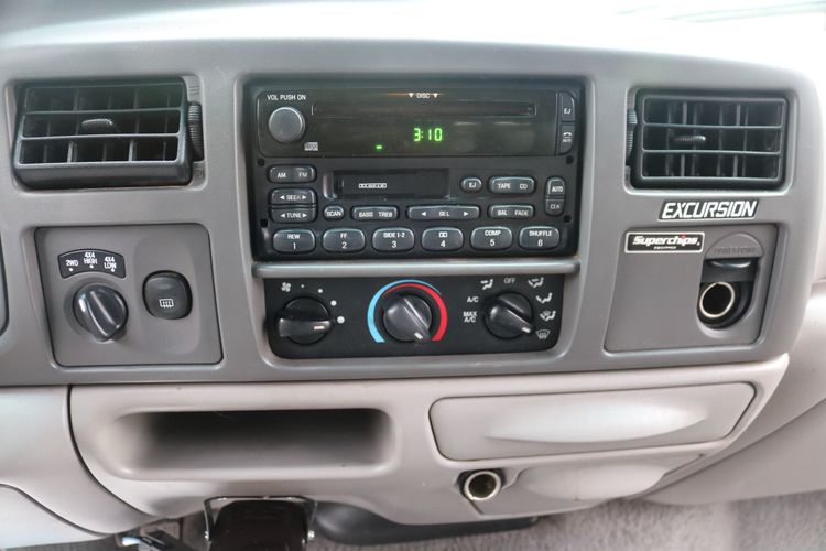 2000 Ford Excursion XLT | Victory Motors of Colorado