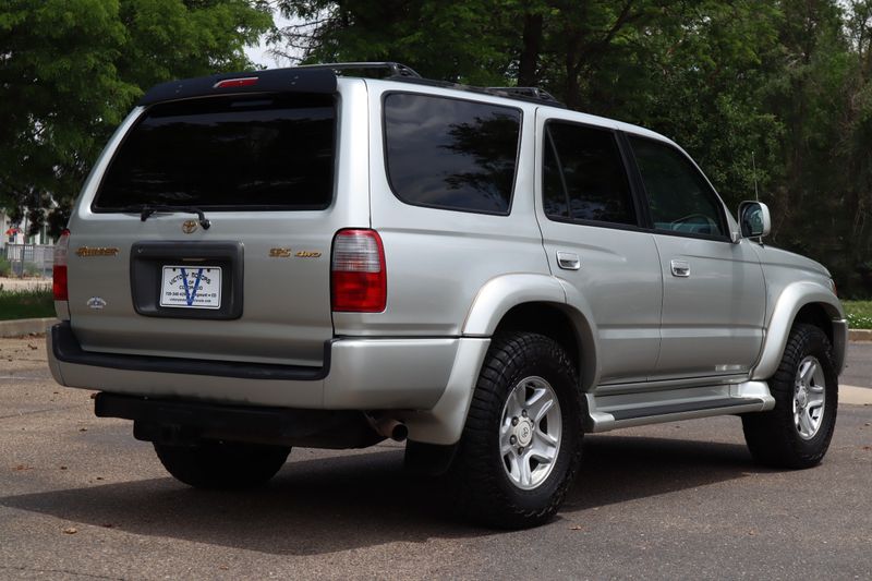 2000 Toyota 4Runner Photos