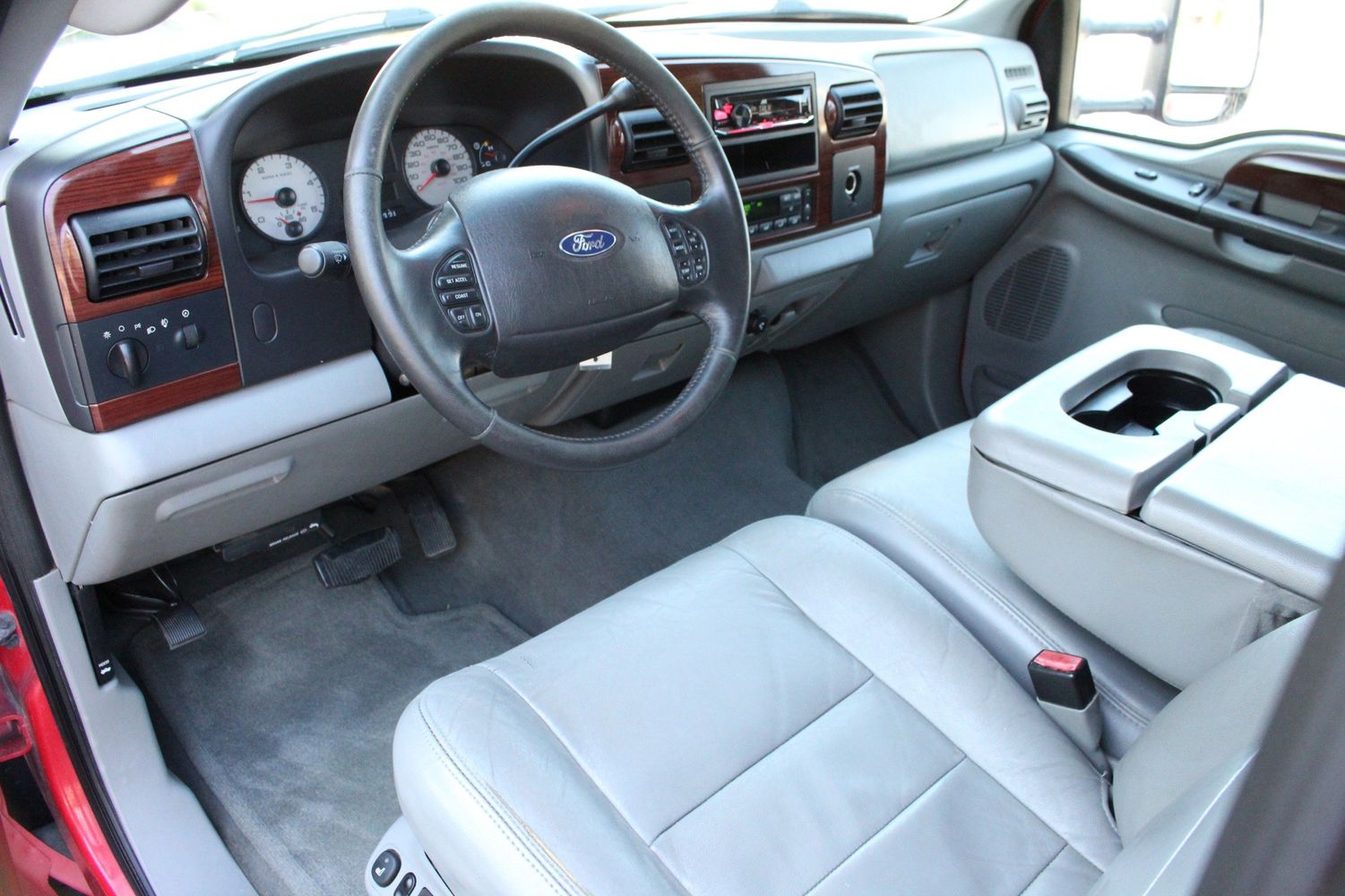 2005 Ford F-350 Super Duty Lariat | Victory Motors of Colorado