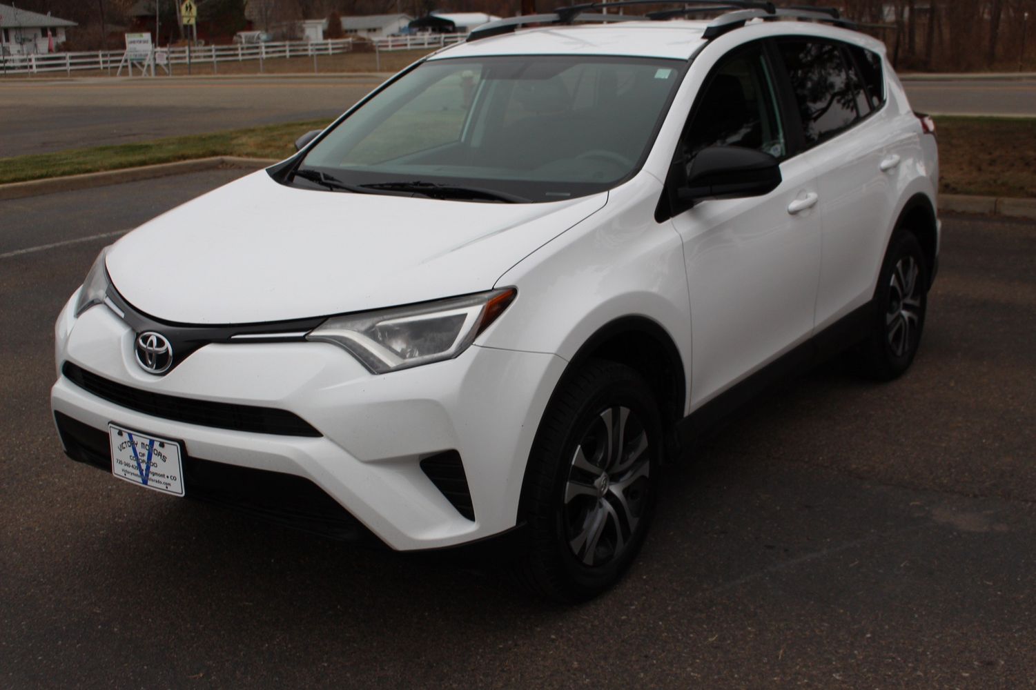 2016 Toyota RAV4 LE | Victory Motors of Colorado