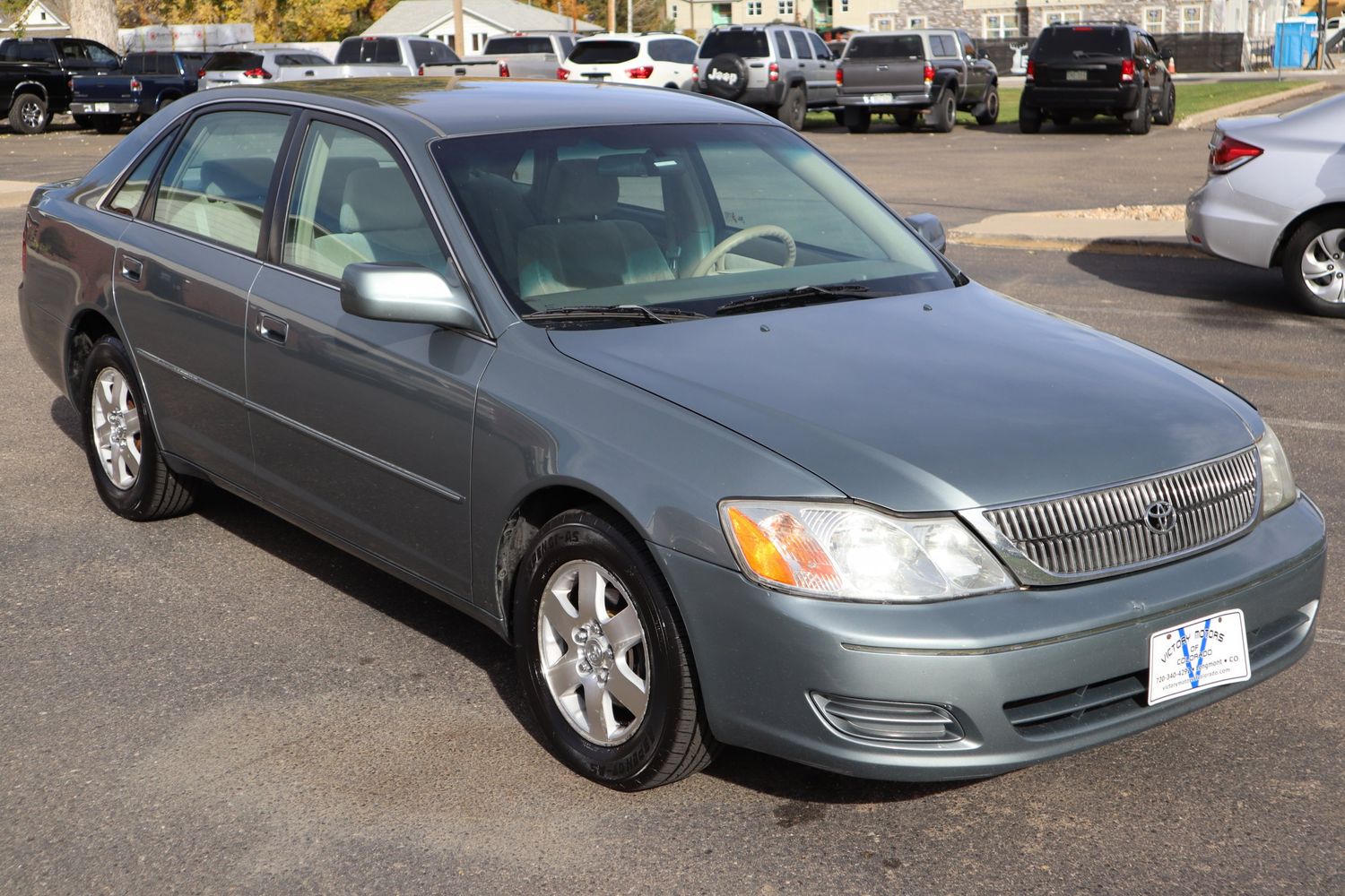 2001 Toyota Avalon XL | Victory Motors of Colorado