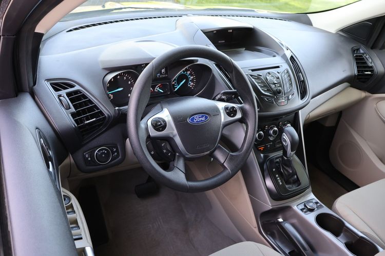 2016 Ford Escape SE | Victory Motors of Colorado