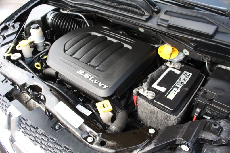 2015 Dodge Grand Caravan Photos