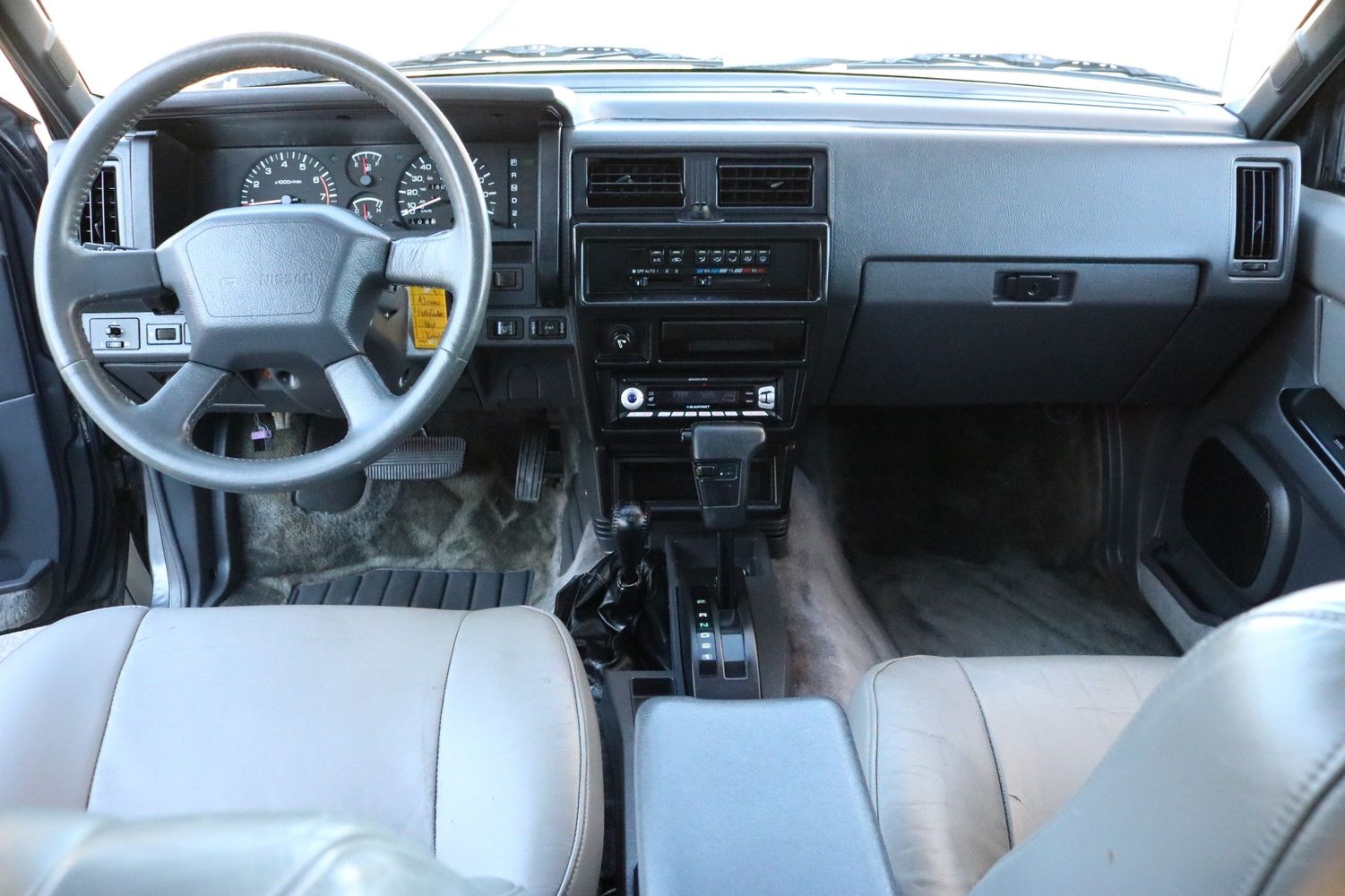 1993 Nissan Pathfinder SE | Victory Motors of Colorado