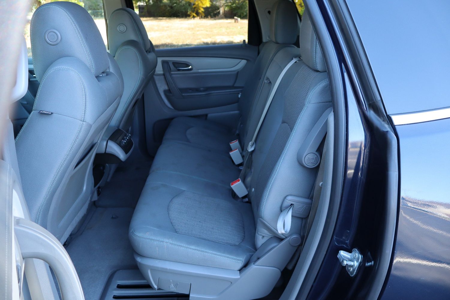 2017 Chevrolet Traverse LT | Victory Motors of Colorado