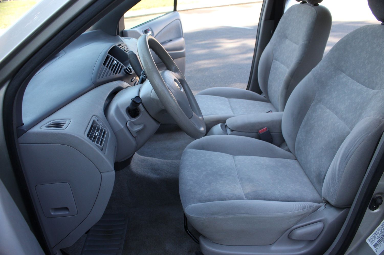 2001 Toyota Prius | Victory Motors of Colorado