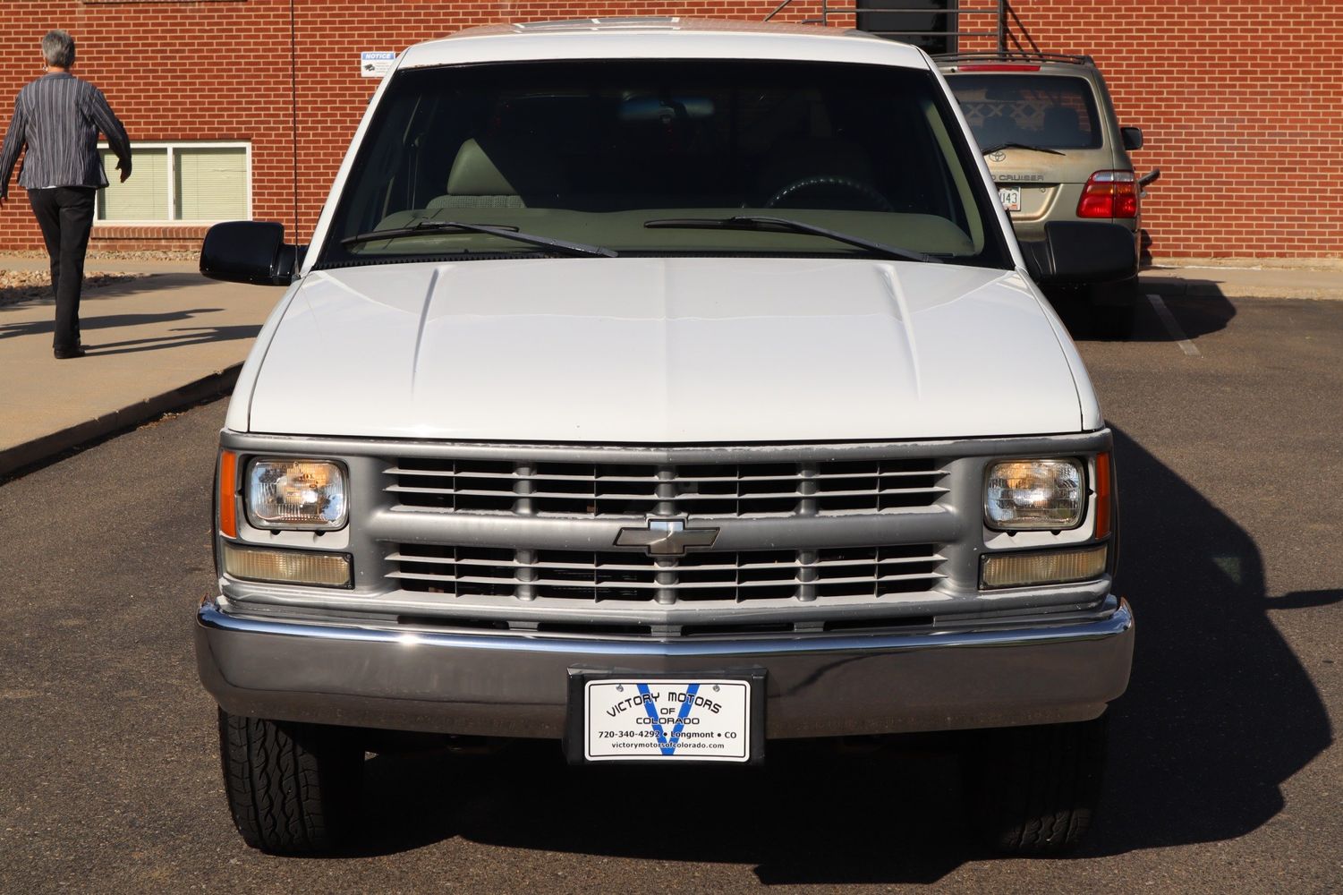 1998 Chevrolet C2500 Cheyenne | Victory Motors of Colorado
