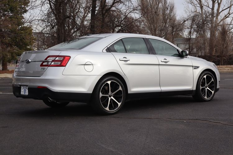 2015 Ford Taurus SEL | Victory Motors of Colorado