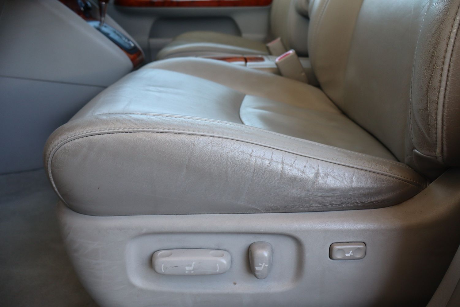 2004 Lexus RX 330 | Victory Motors of Colorado