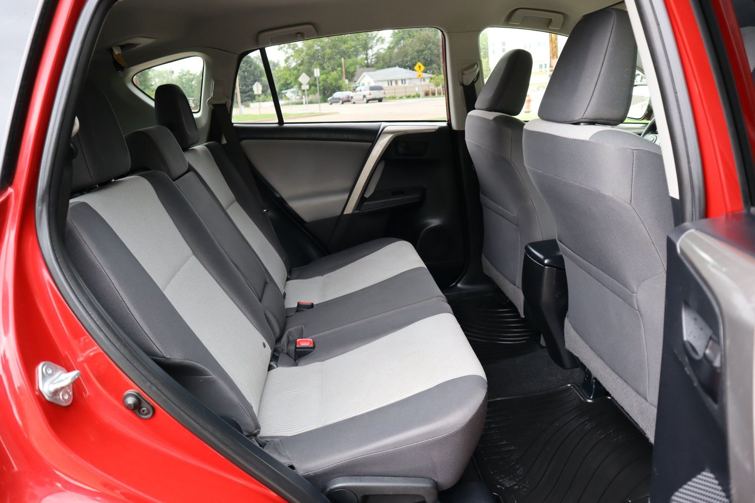 2014 Toyota RAV4 LE | Victory Motors of Colorado