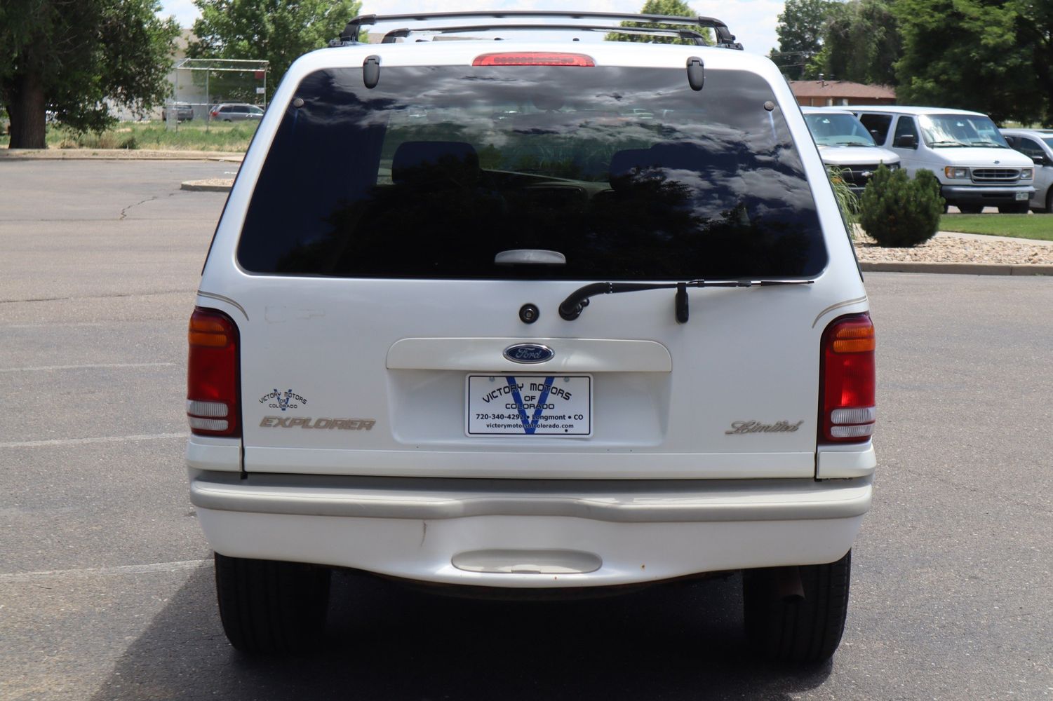 1999 Ford Explorer Limited | Victory Motors of Colorado