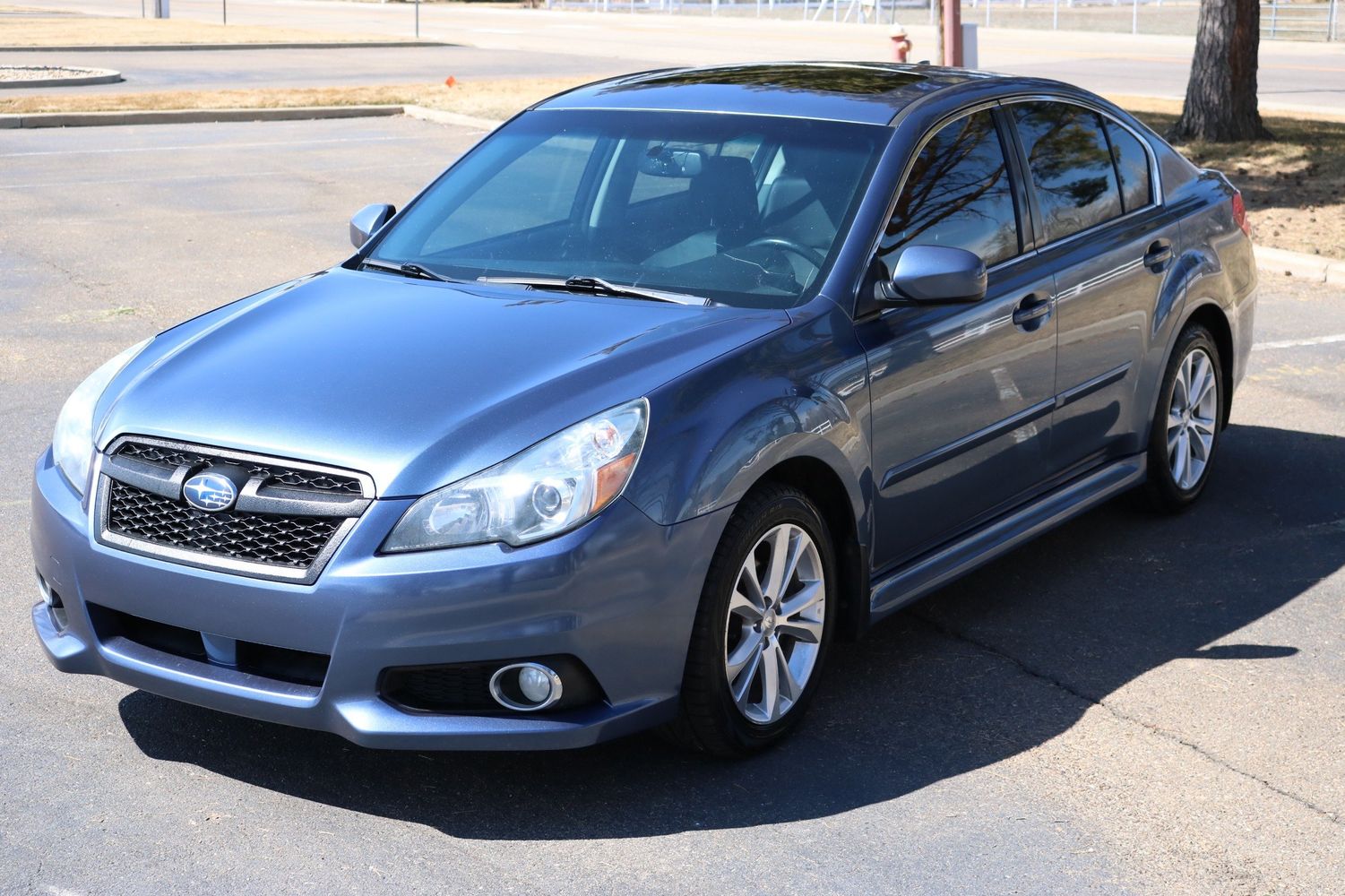 2013 Subaru Legacy 2.5i Limited | Victory Motors of Colorado
