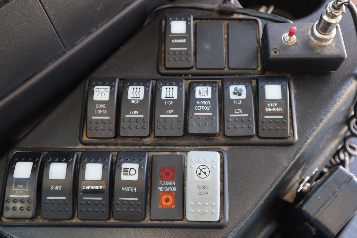 2010 Chevrolet Express G3500 | Victory Motors of Colorado