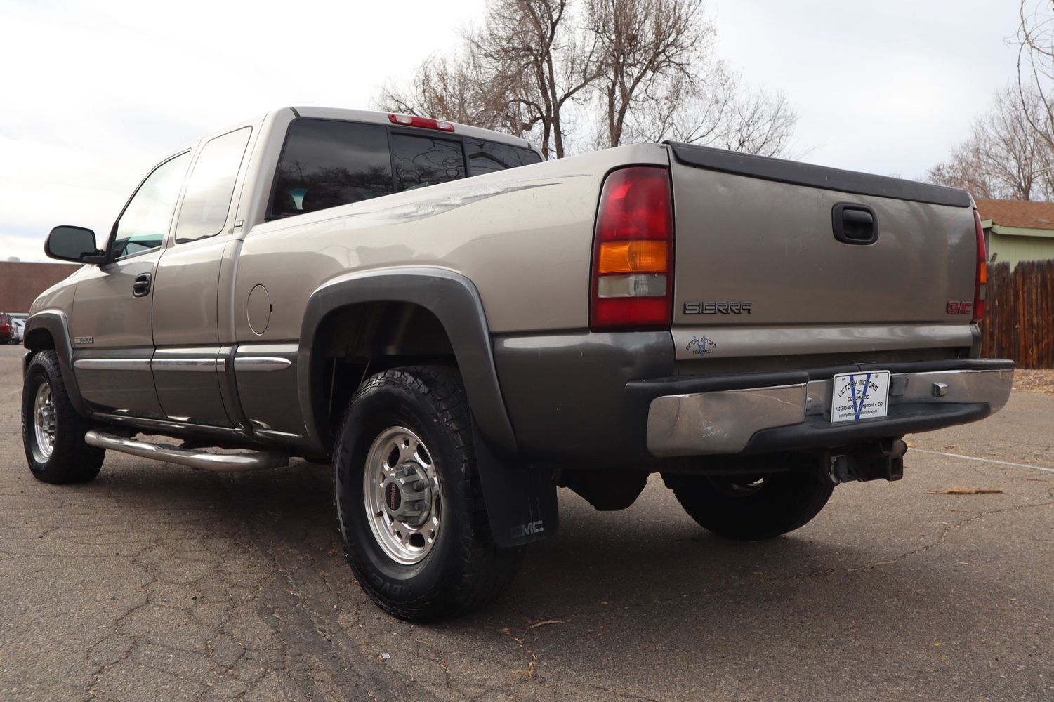 2000 GMC Sierra 2500 SL | Victory Motors of Colorado