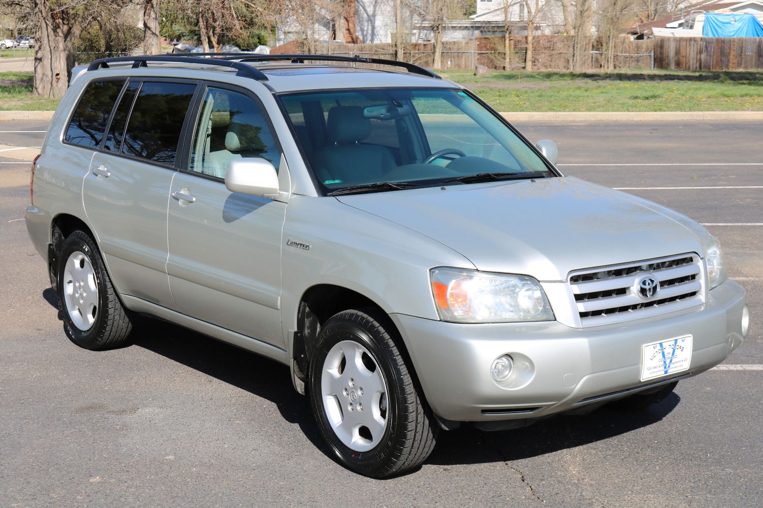 2004 Toyota Highlander Limited | Victory Motors of Colorado